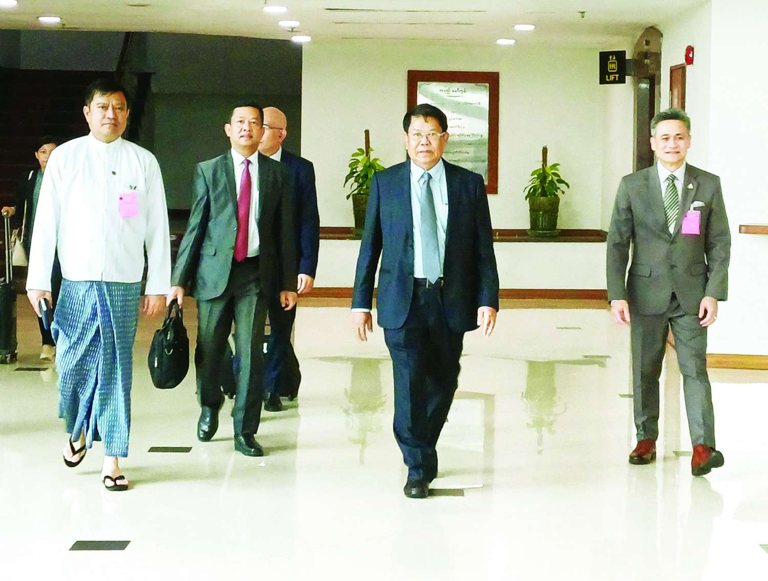 ဒုတိယဝန်ကြီးချုပ်နှင့် နိုင်ငံခြားရေးဝန်ကြီးဌာန၊ ပြည်ထောင်စုဝန်ကြီး ၉ ကြိမ်မြောက် မဲခေါင် လန်ခ